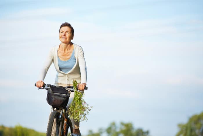 Best Bike for 60 Year Old Woman (8 Bicycles for Seniors)